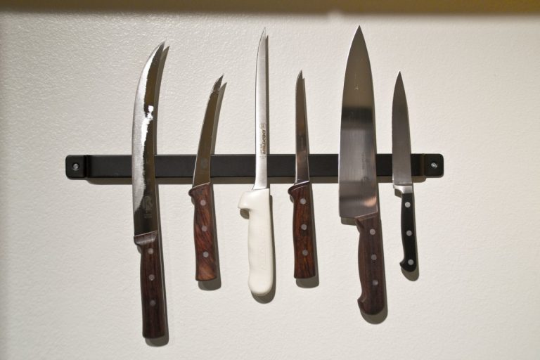 What You Should Know About VG-10 Steel: A Complete Guide | Knife Pulse